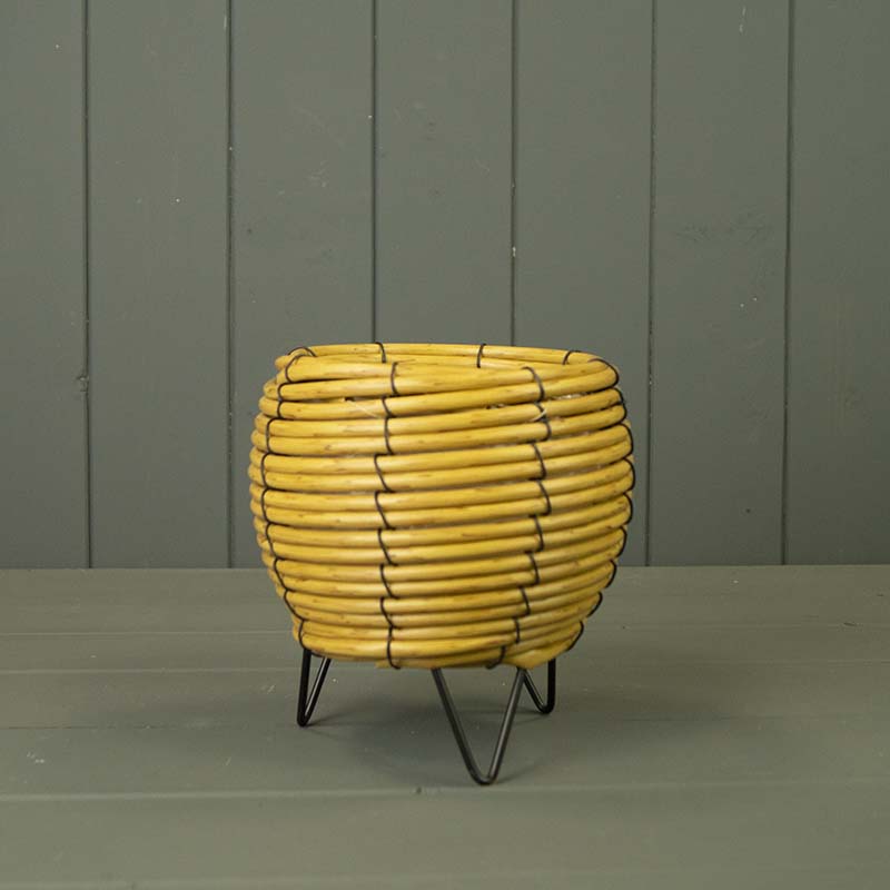 Bulbous Rattan Pot with Legs – Decor Vibes Ltd